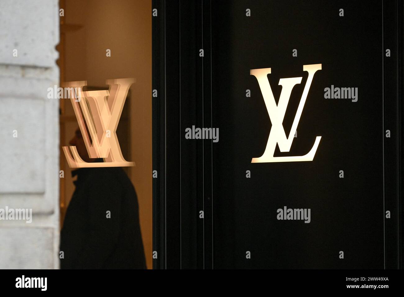 Louis Vuitton Illustration of commercial signs and shops in Lyon ...