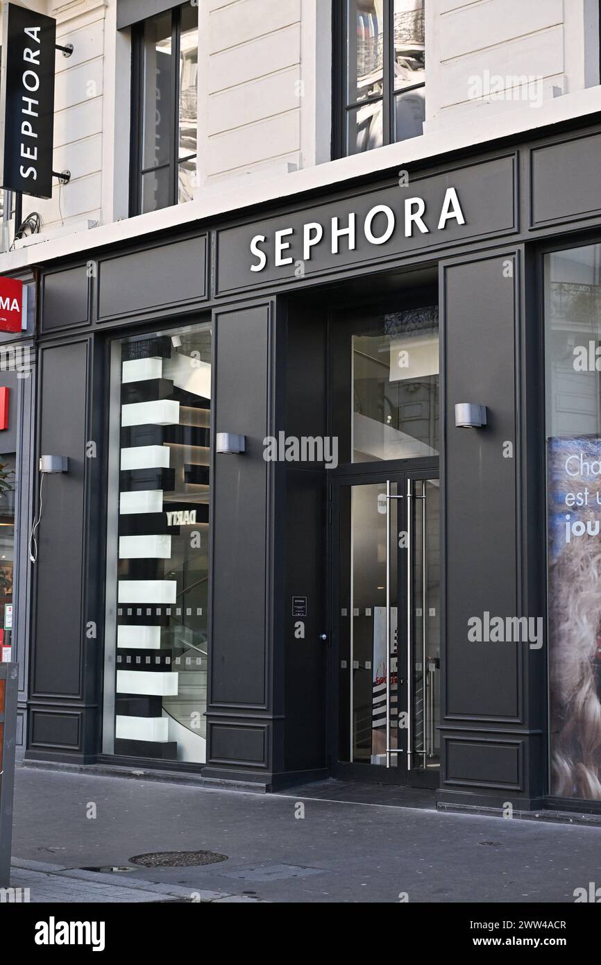 Lyon, France. 27th Jan, 2024. Sephora Illustration of commercial signs ...