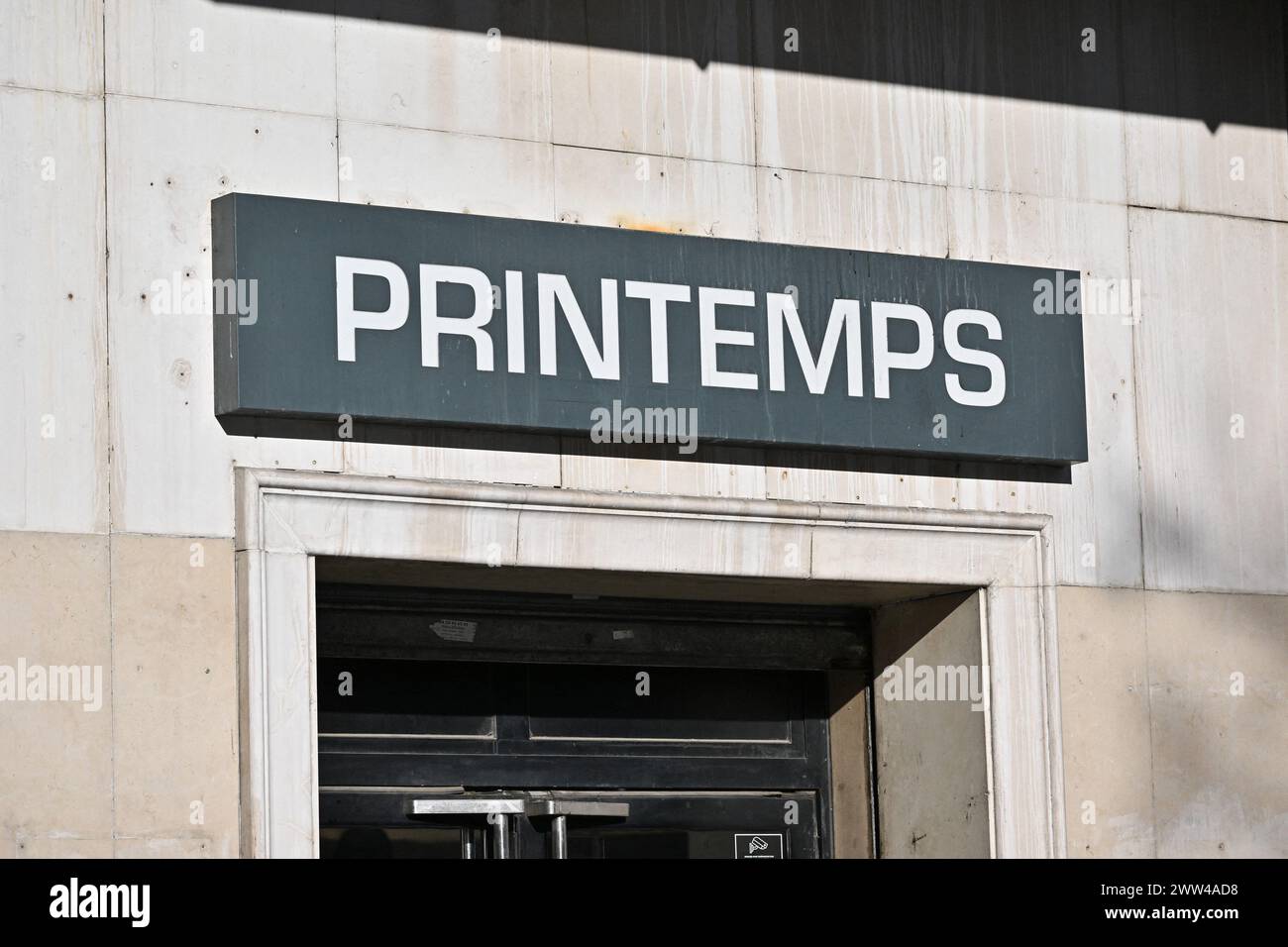 Lyon, France. 27th Jan, 2024. Printemps Illustration of commercial ...