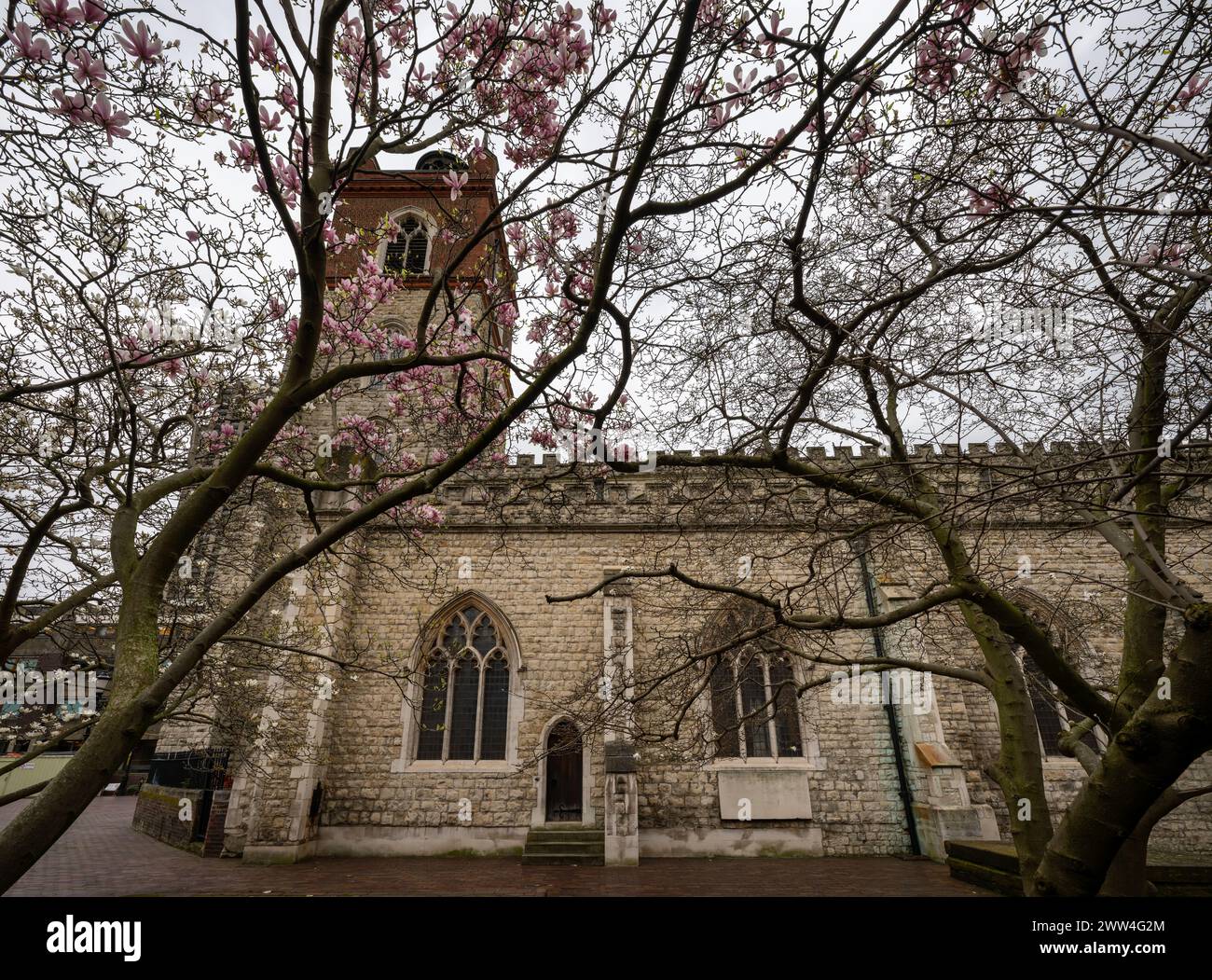 St giles cripplegate hi-res stock photography and images - Alamy