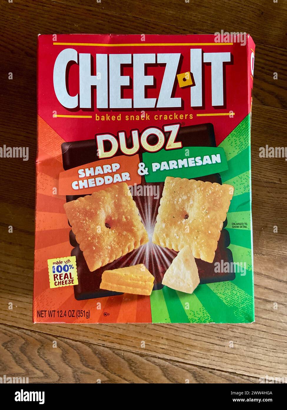 Cheez it box hi-res stock photography and images - Alamy