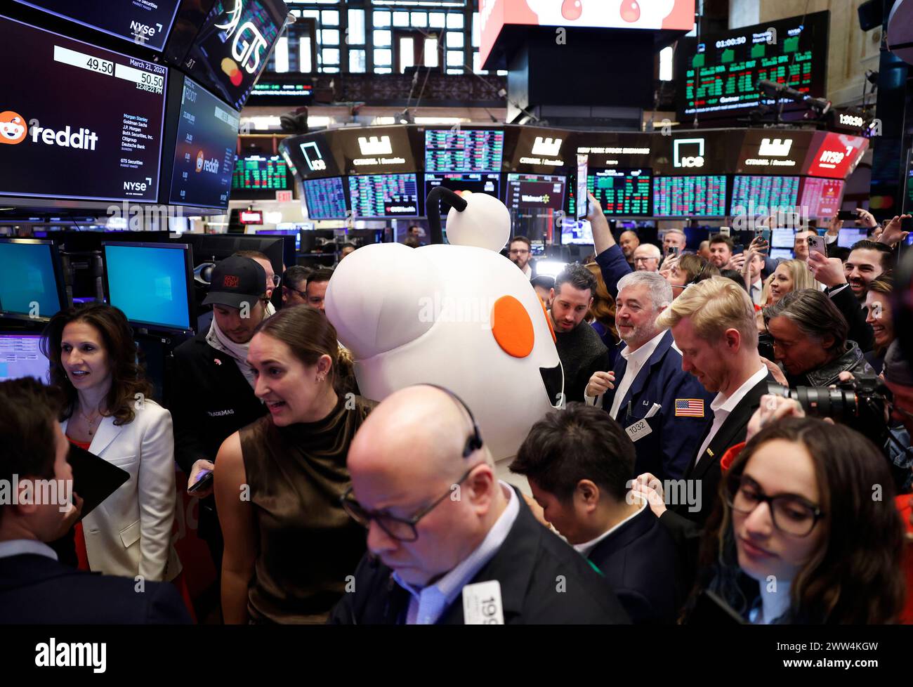 Nyse trading floor ipo hi-res stock photography and images - Alamy
