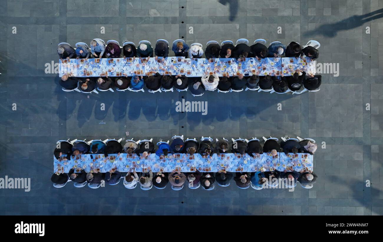 Aerial view of Muslims having iftar together during Ramadan Stock Photo ...