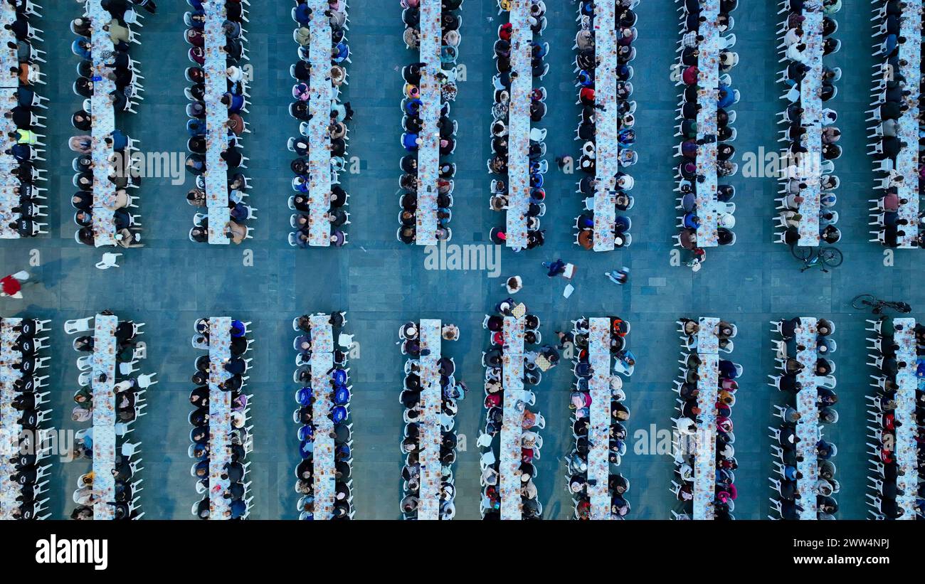 Aerial view of Muslims having iftar together during Ramadan Stock Photo ...