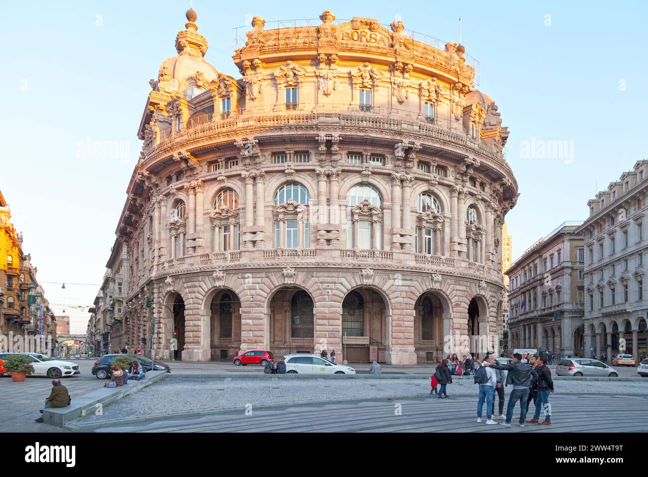 Palazzo della borsa valori hi-res stock photography and images - Alamy