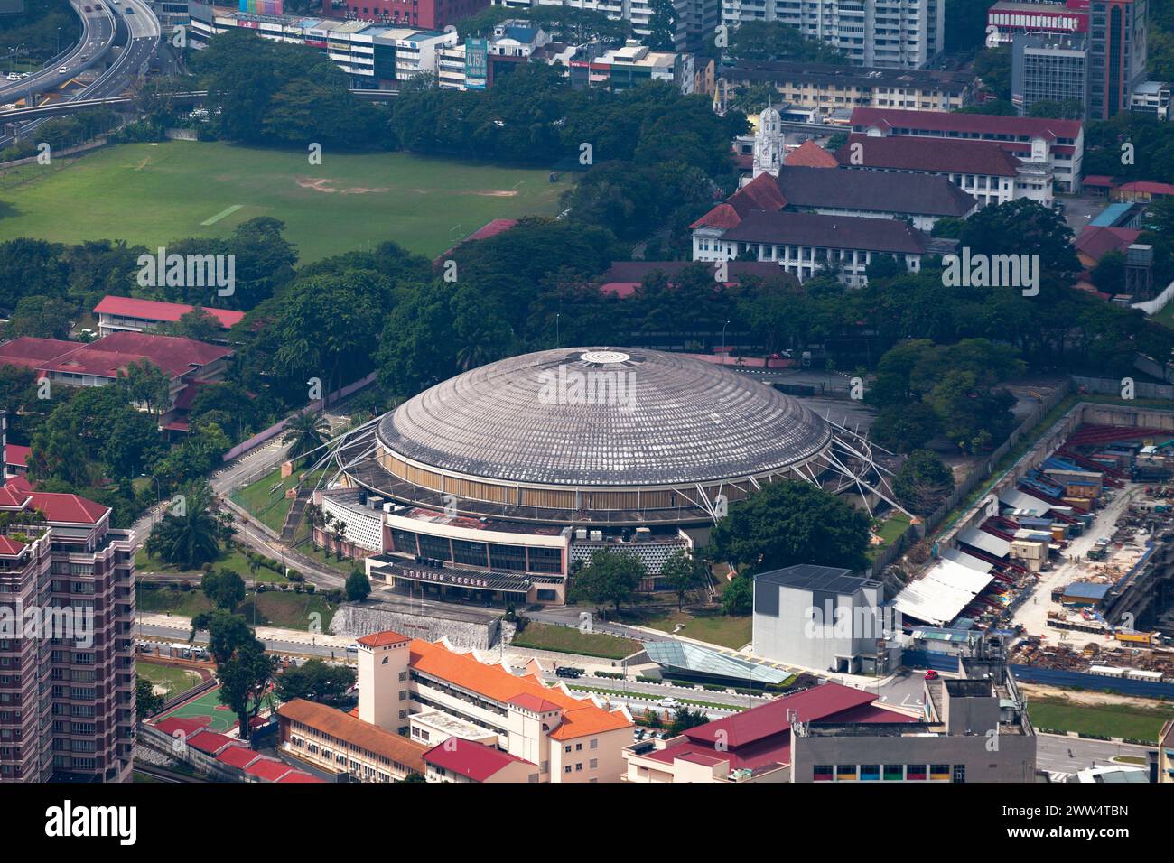 Stadium tertutup hi-res stock photography and images - Alamy