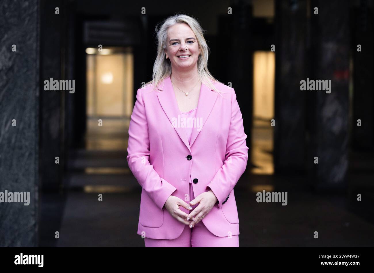 Ridouan court drawing hi-res stock photography and images - Alamy