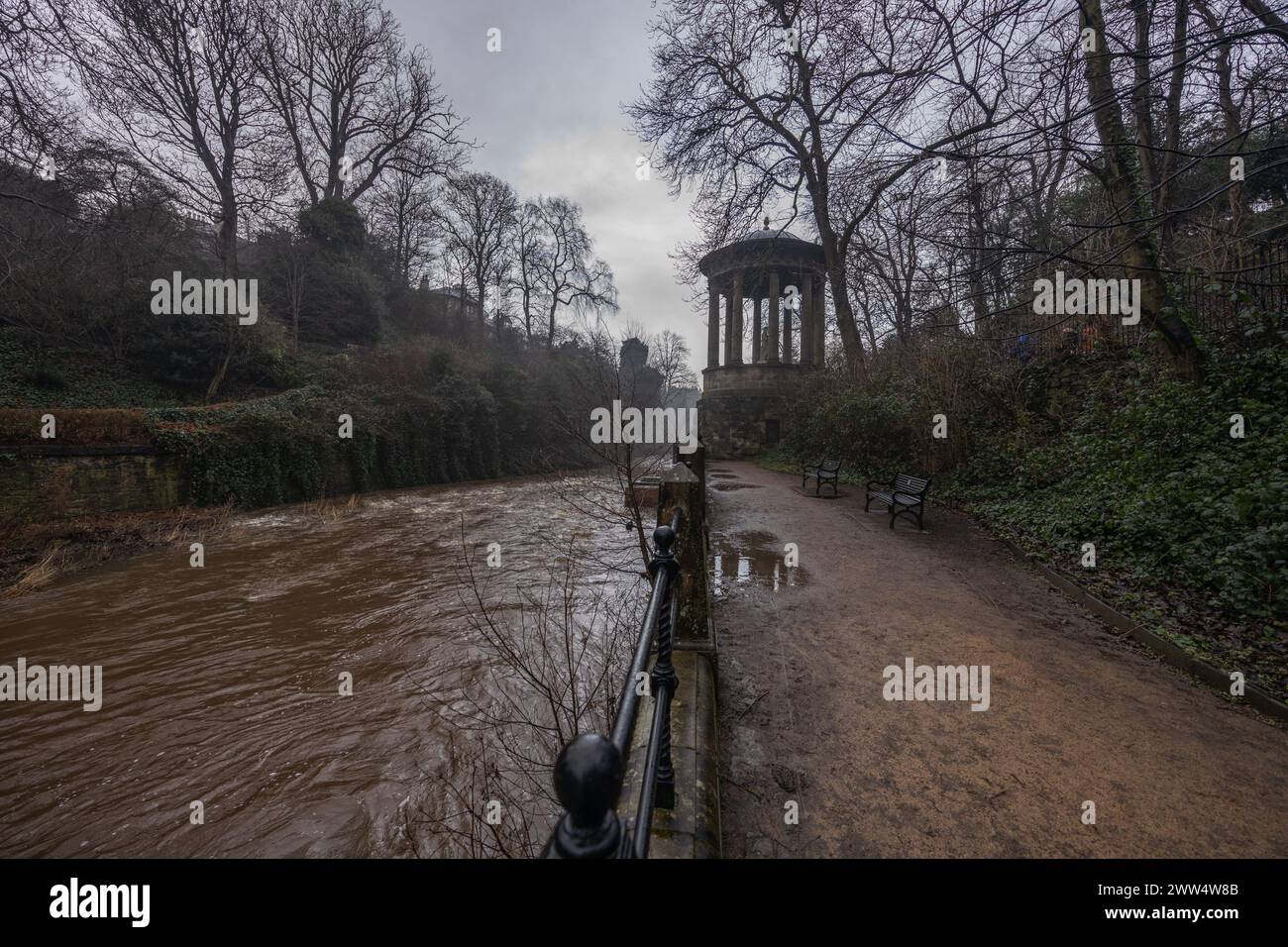 Water of leith walkway hi-res stock photography and images - Alamy