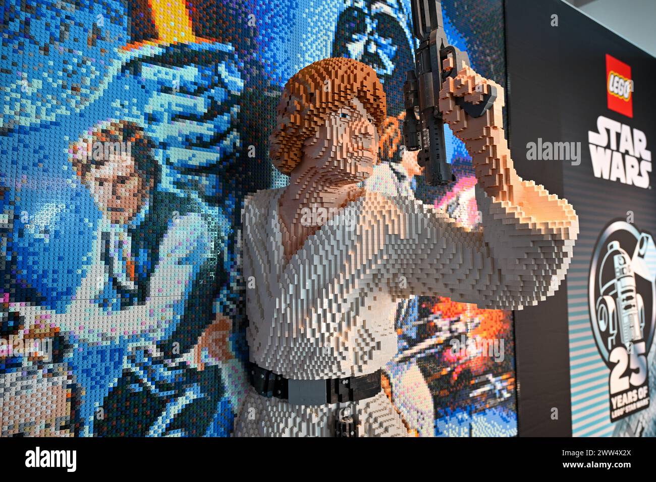 Luke Skywalker constructed from Legos Stock Photo - Alamy