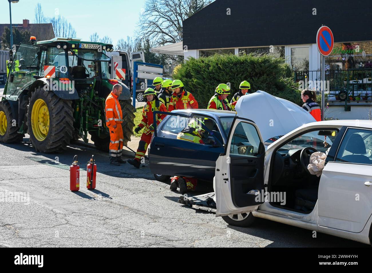 Jahnatal - Zwei Fahrzeuge prallen frontal zusammen: Zwei Verletzte 19.03.2024 gegen 10.30 Uhr ...