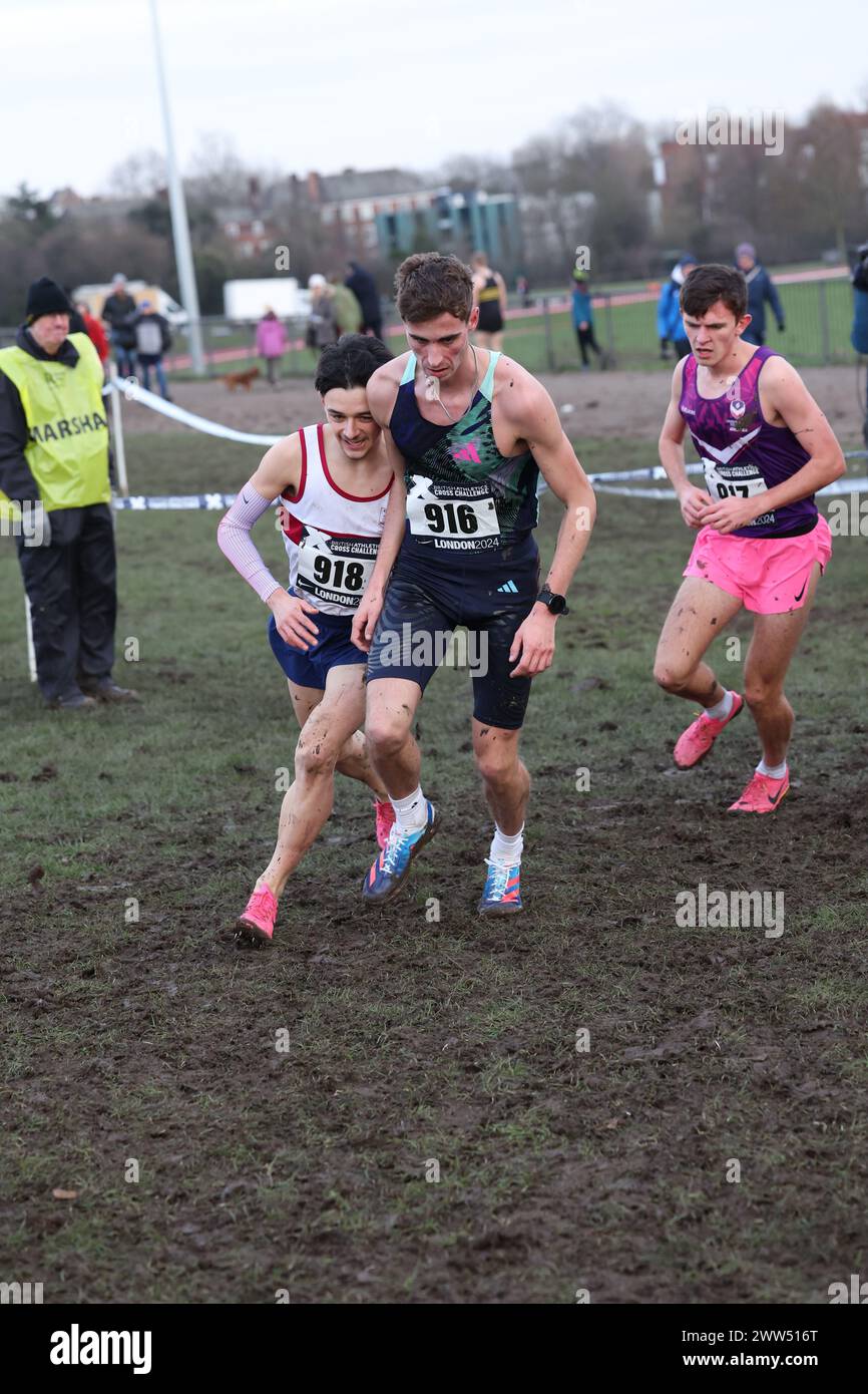 Melloy of Cambridge & Coleridge AC & Mills of Exeter Harriers pushing ...