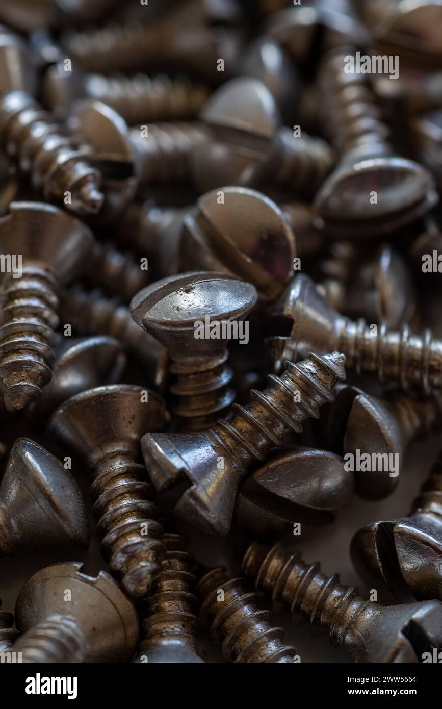 Close up small screws hi-res stock photography and images - Alamy