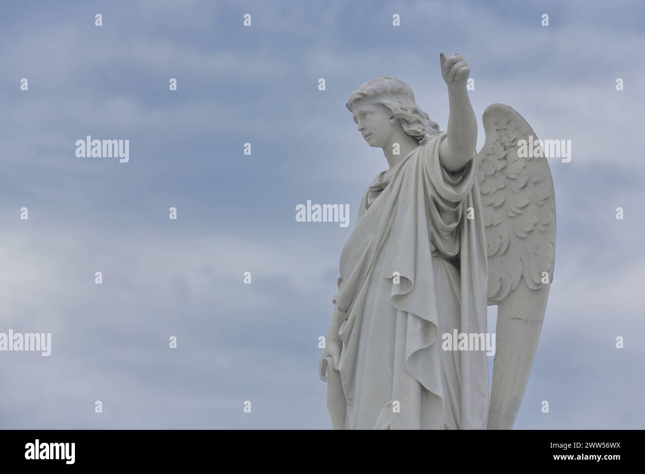 Avenida cristobal colon avenue hi-res stock photography and images - Alamy