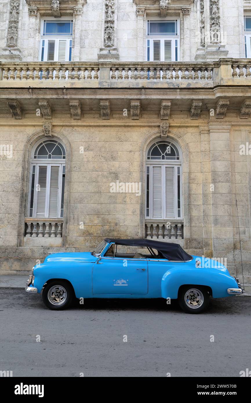 Chevrolet styleline deluxe 1952 hi-res stock photography and images - Alamy