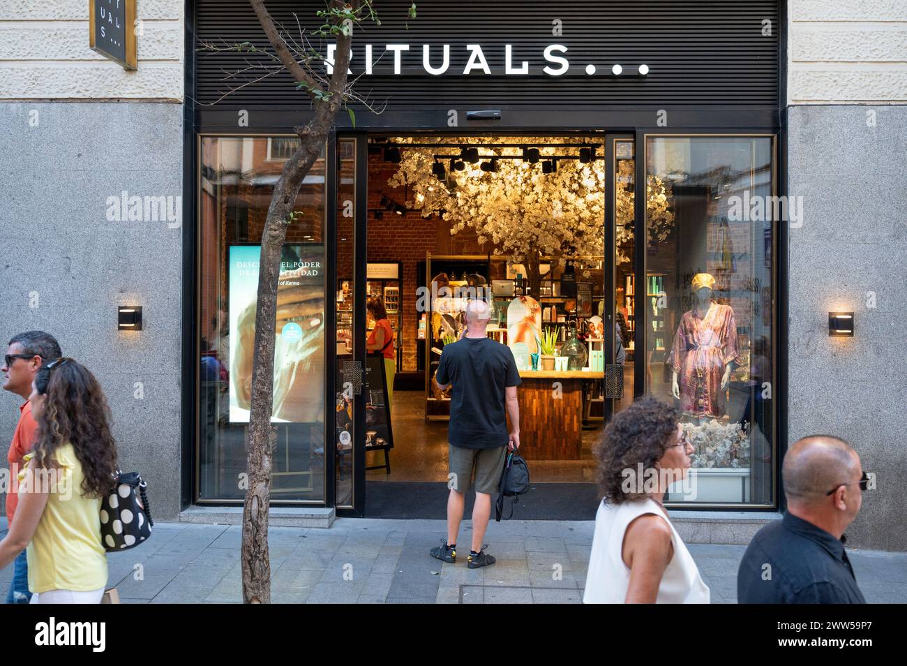 Madrid, Spain. 21st Mar, 2024. Pedestrians walk past the Dutch ...