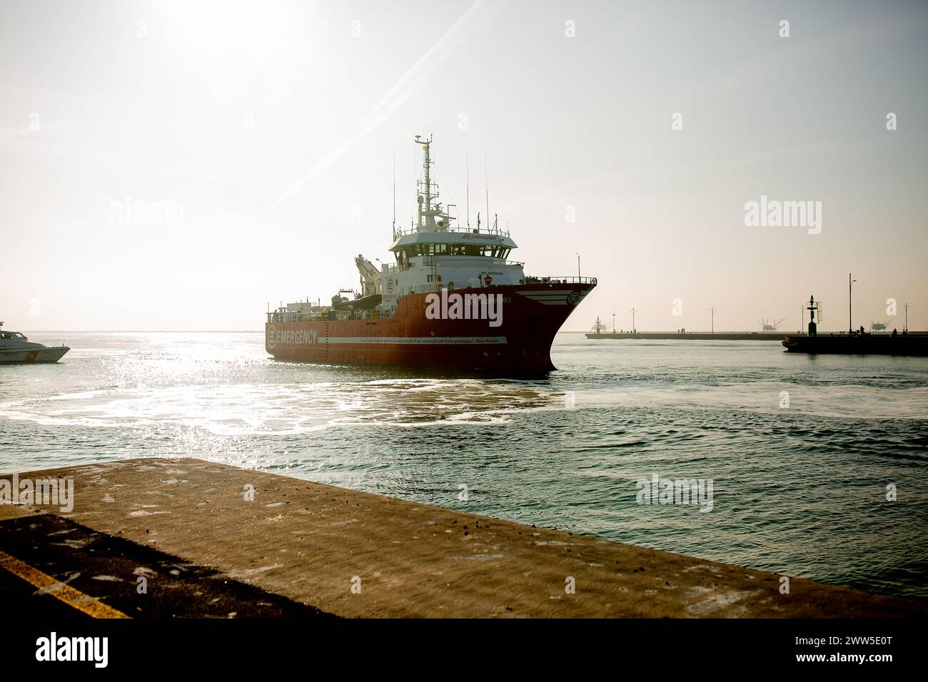Point of disembarkation hi-res stock photography and images - Alamy