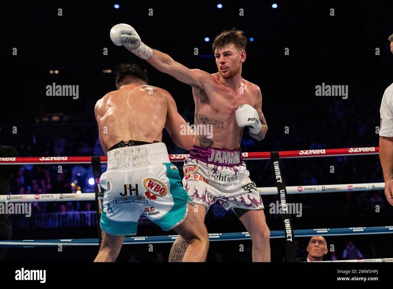 Owen cooper boxing hi-res stock photography and images - Alamy