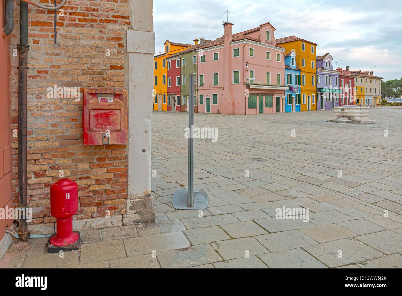 European fire hydrant hi-res stock photography and images - Alamy