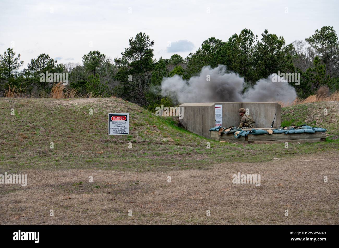 U.S. Army Soldiers of the 16th Military Police Brigade take cover ...