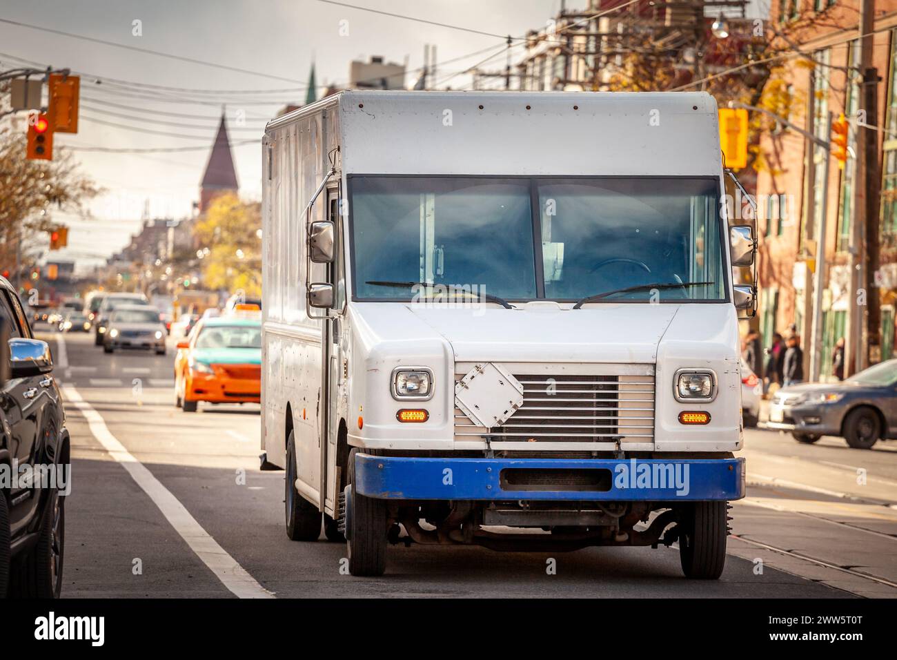 Letter carrier truck hi-res stock photography and images - Alamy