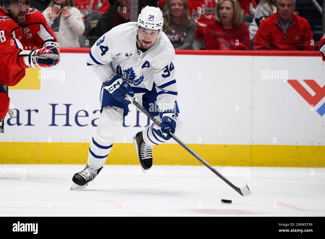 Toronto Maple Leafs center Auston Matthews (34) in action during the ...