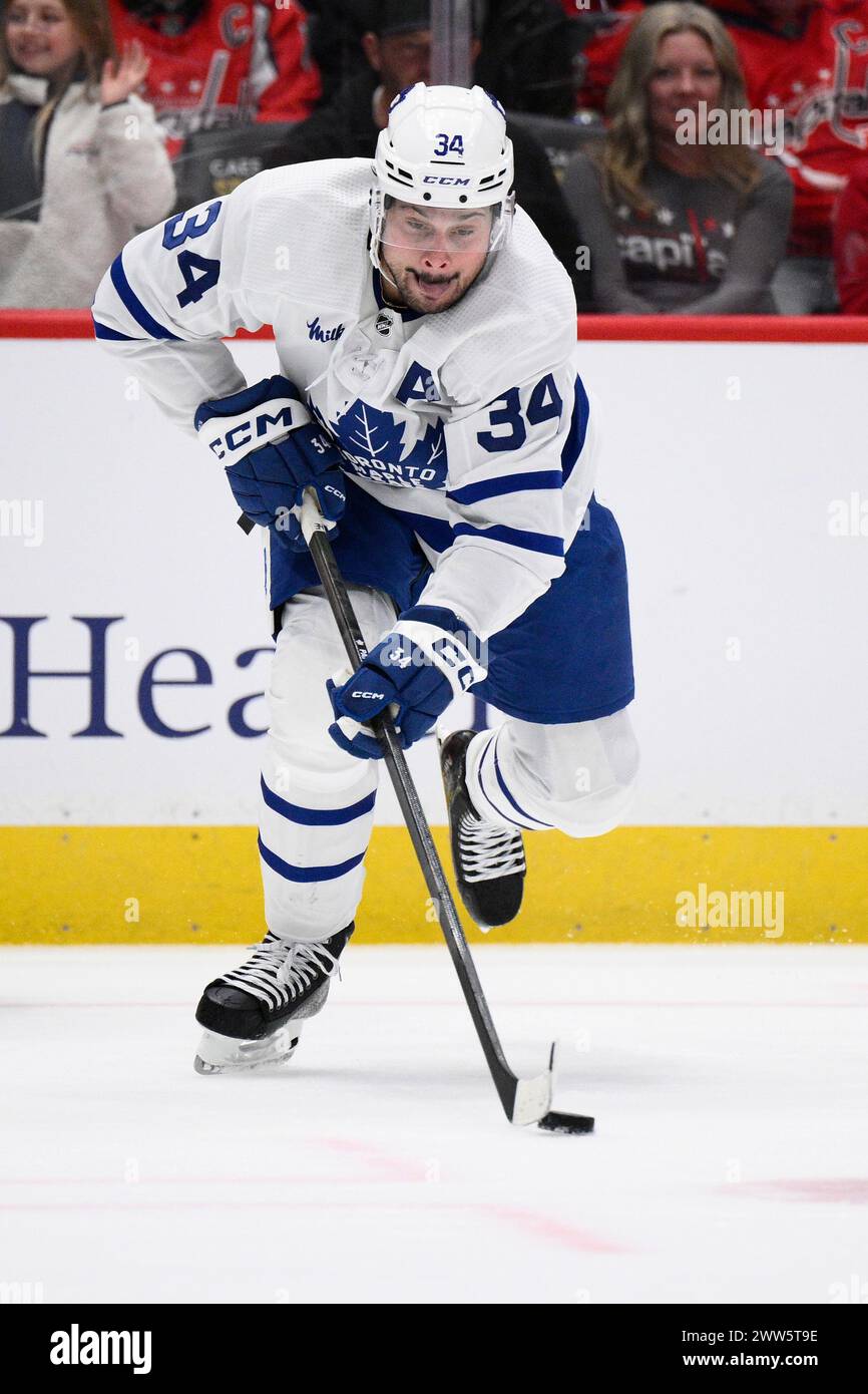 Toronto Maple Leafs center Auston Matthews (34) in action during the ...