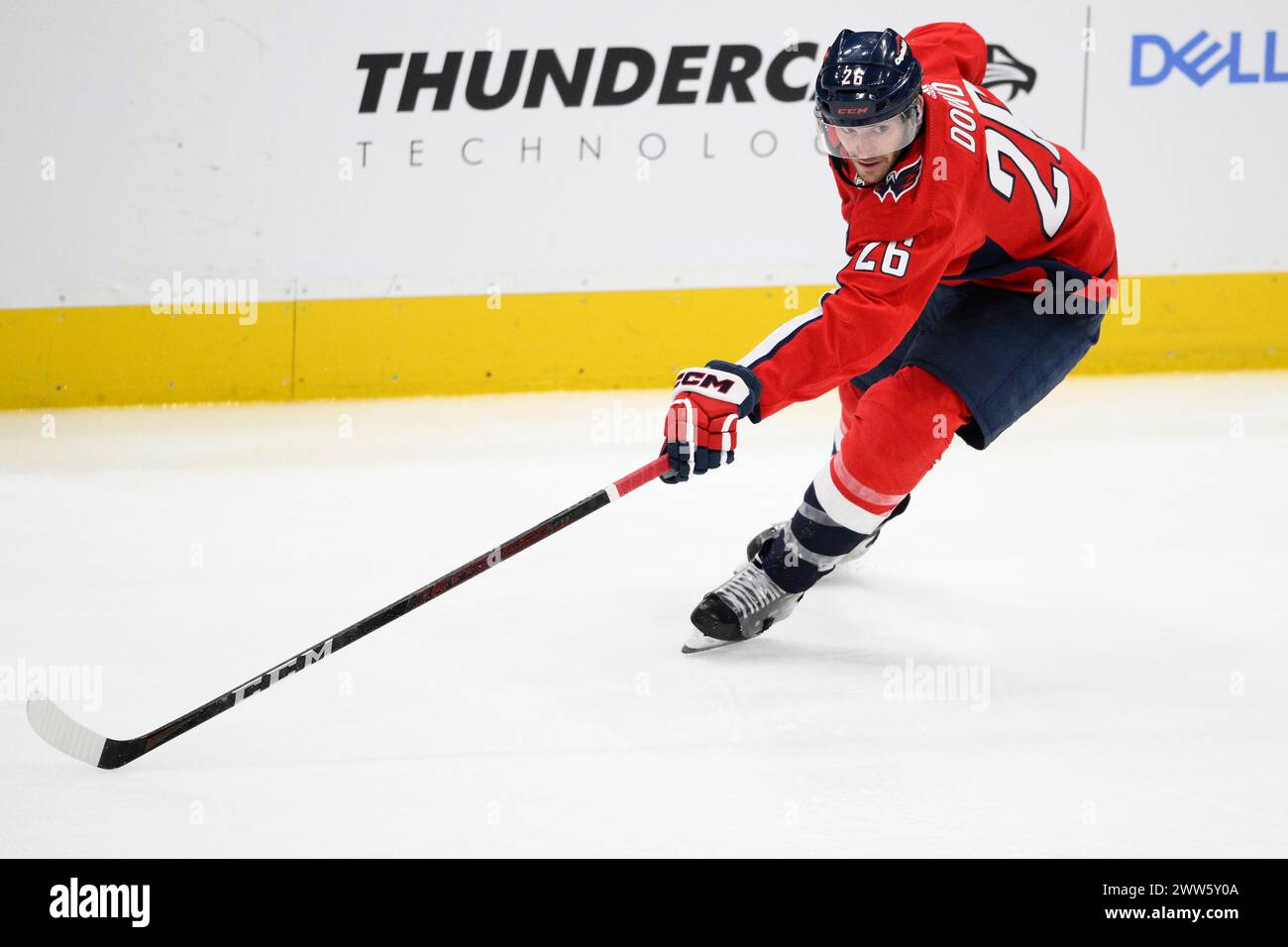 Washington Capitals right wing Nic Dowd (26) in action during the third ...