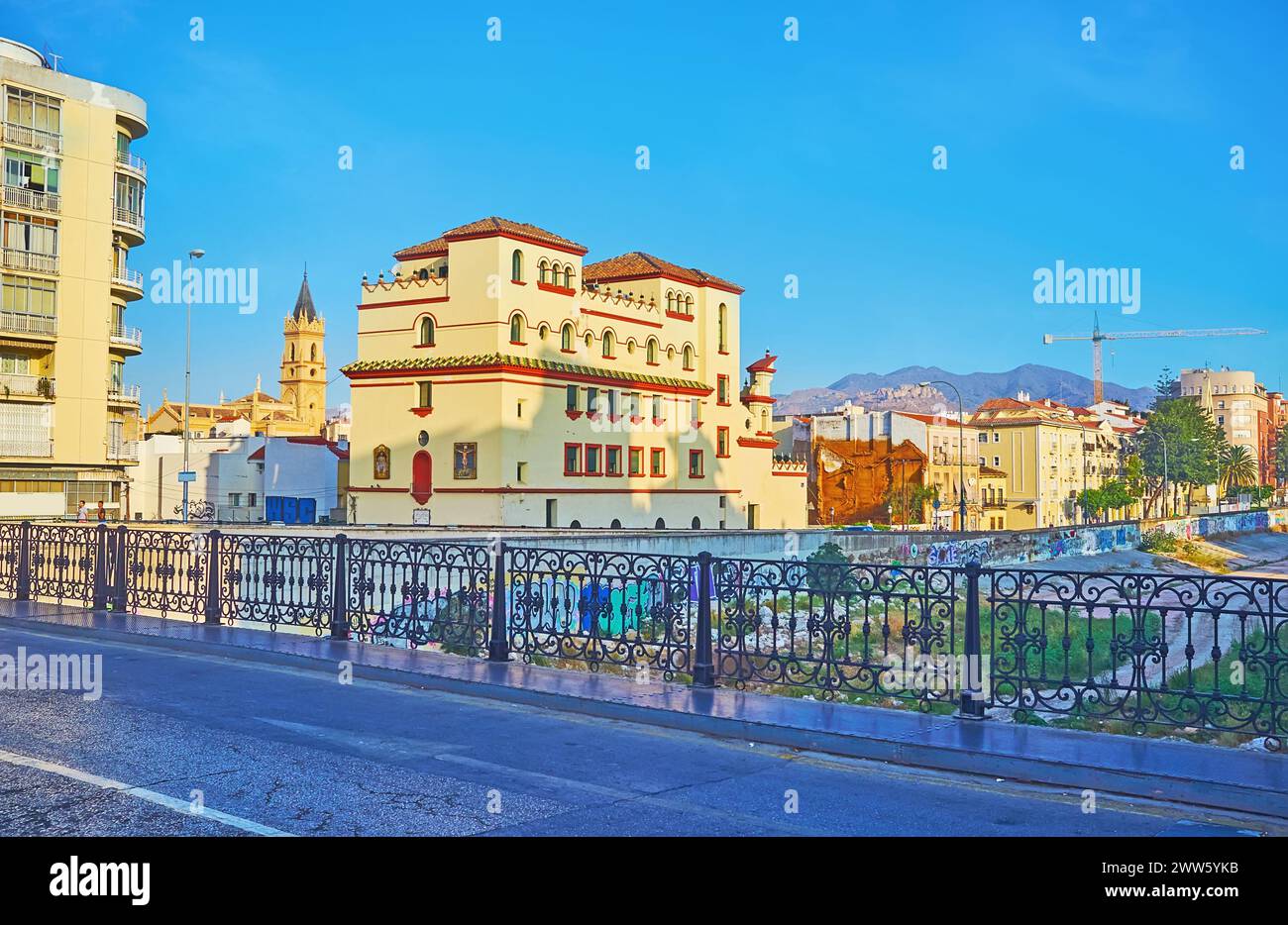 Puente de la aurora hi-res stock photography and images - Alamy