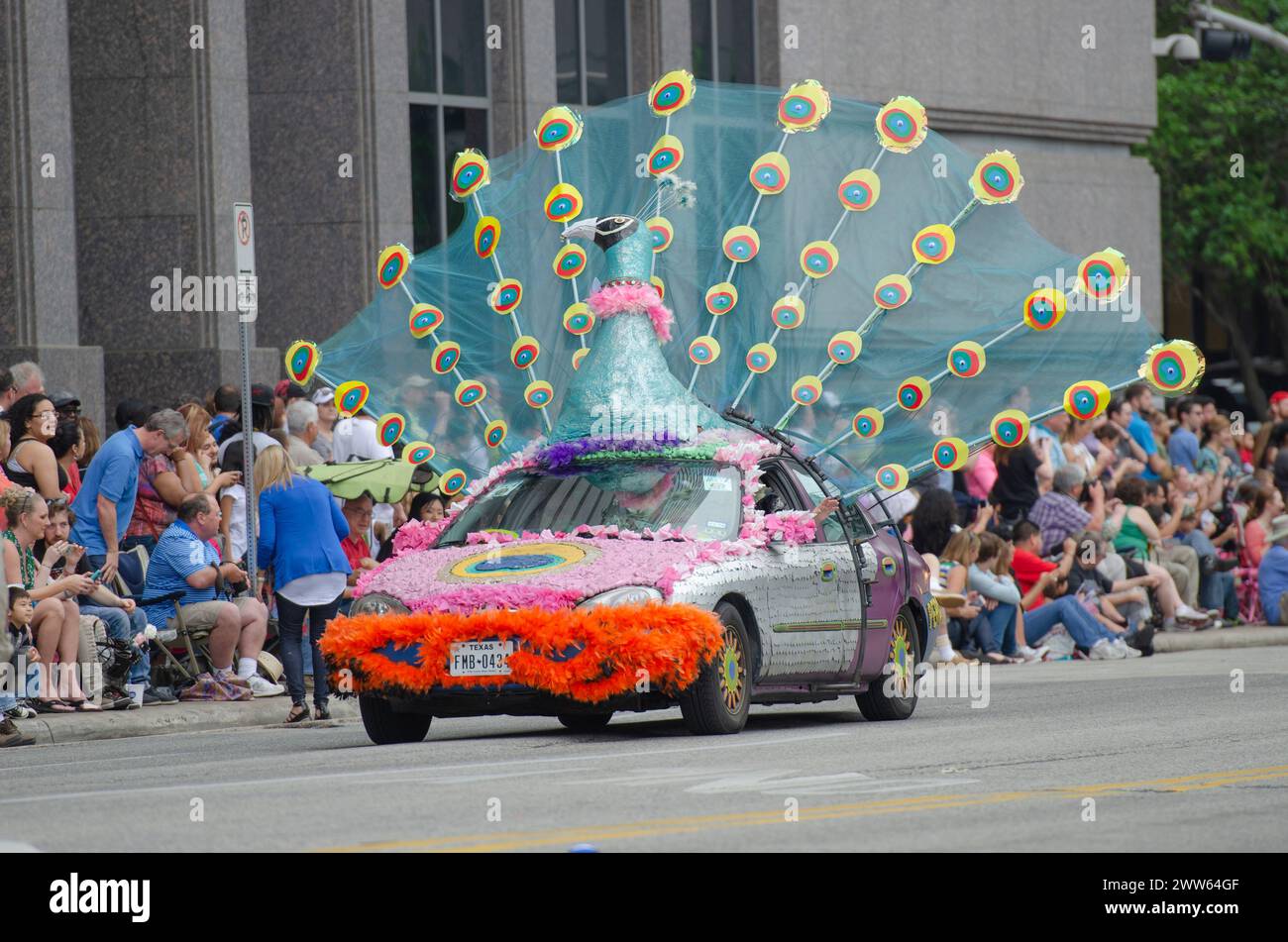 Car parade hi-res stock photography and images - Alamy