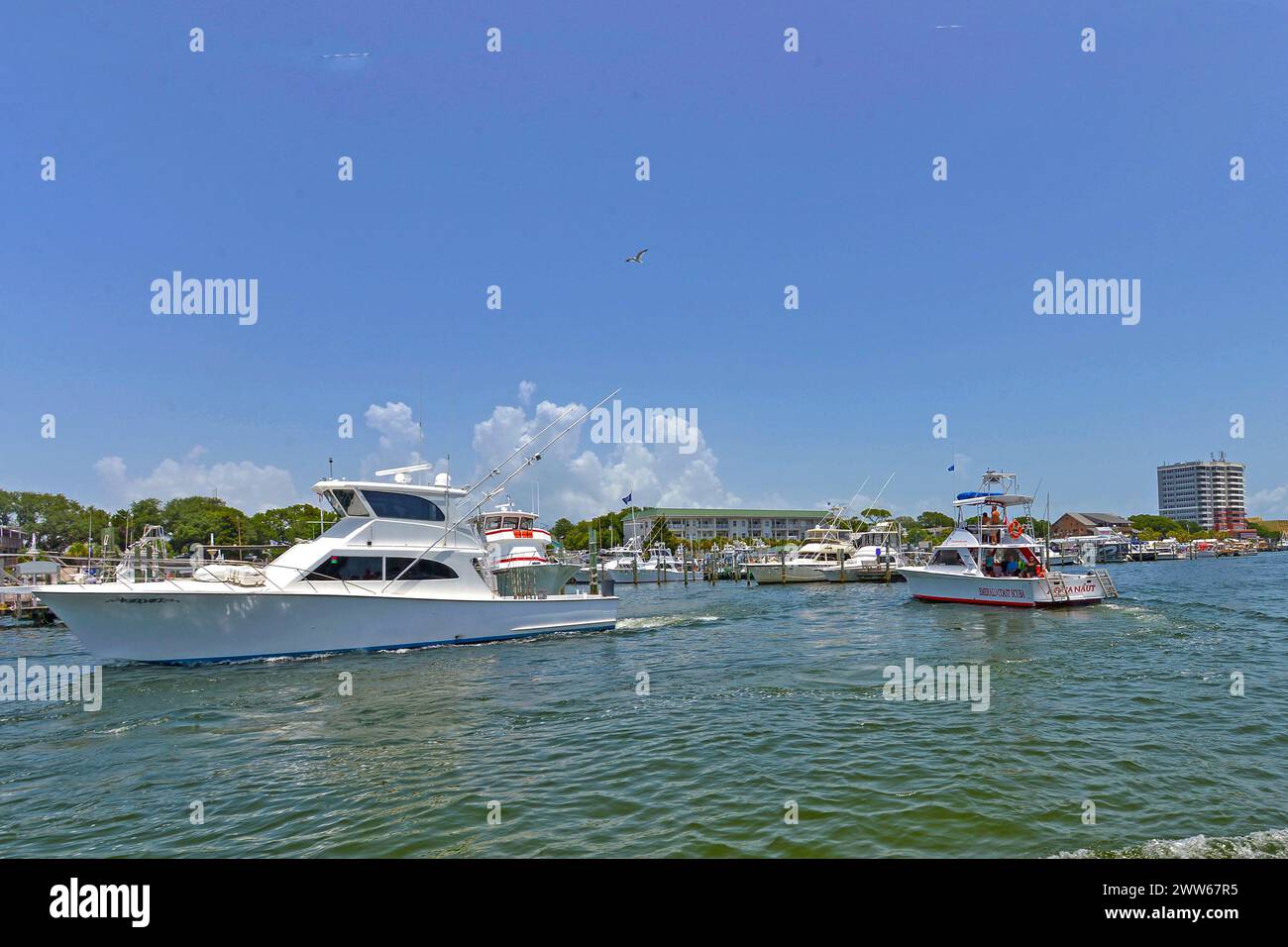 Destin harbor walk hi-res stock photography and images - Alamy