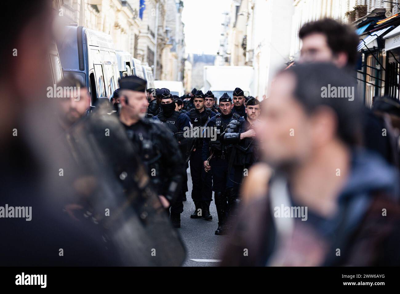 Paris, France. 19th Mar, 2024. A squad of police seen arriving to the ...