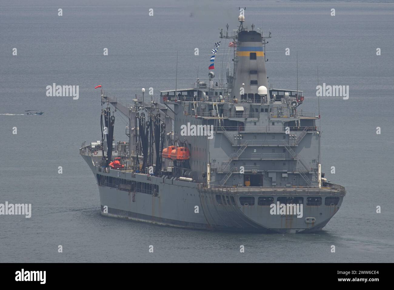 Henry j kaiser class replenishment oiler hi-res stock photography and ...