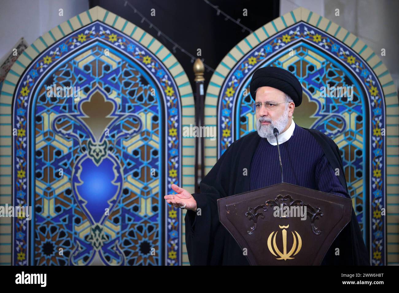 Islamic republic of iran clerics hi-res stock photography and images ...