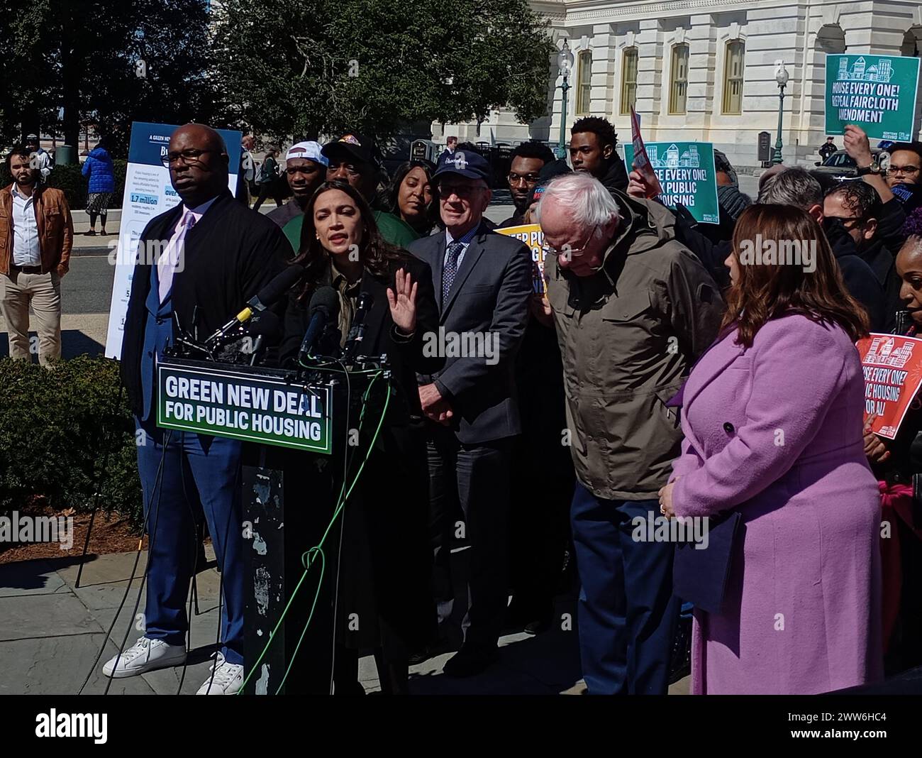 The Triangle, US Capitol, Capitol Hill, Washington DC 20515, Mar 21 ...