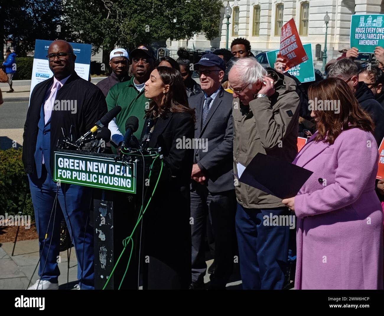 The Triangle, US Capitol, Capitol Hill, Washington DC 20515, Mar 21 ...