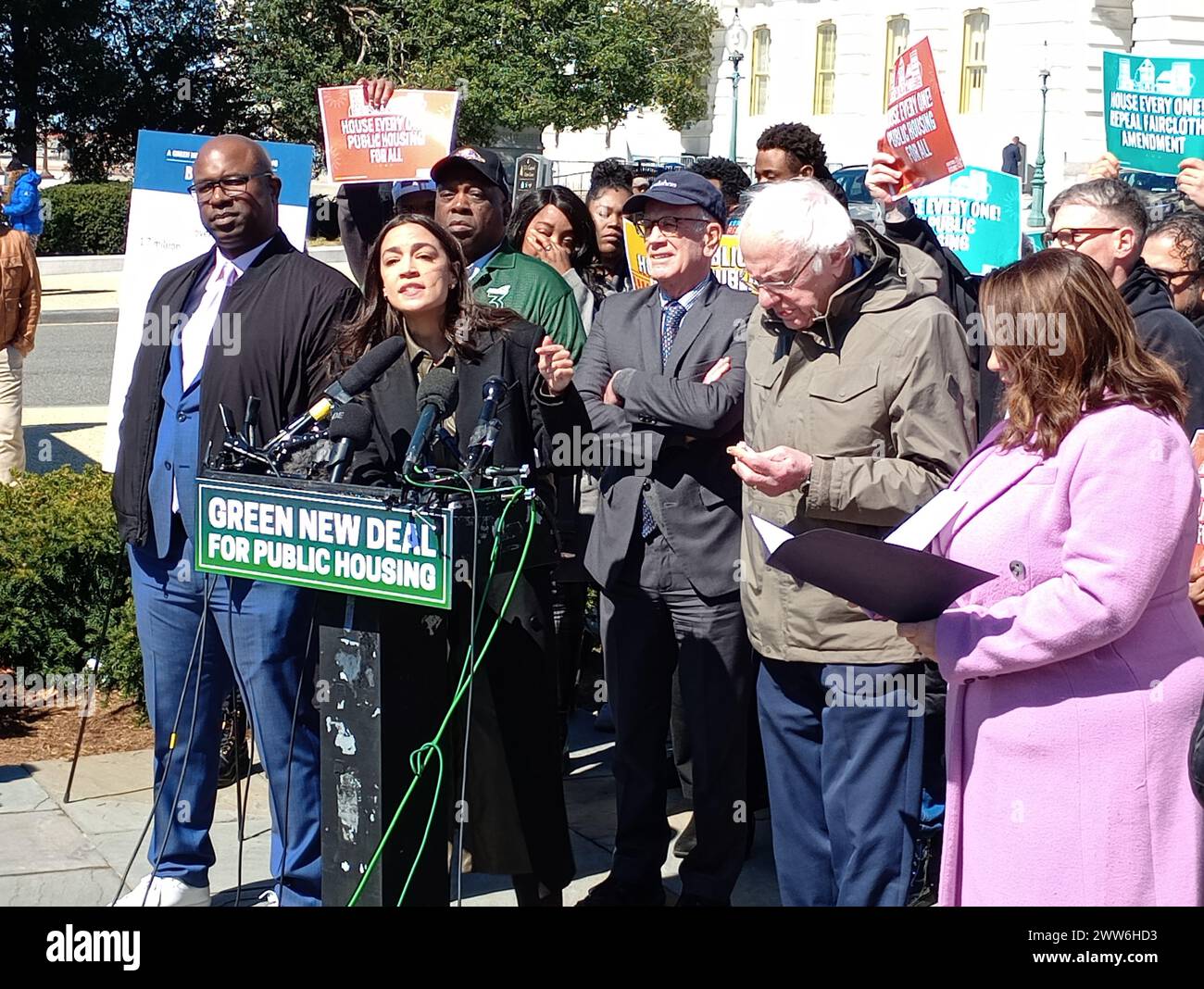 The Triangle, US Capitol, Capitol Hill, Washington DC 20515, Mar 21 ...