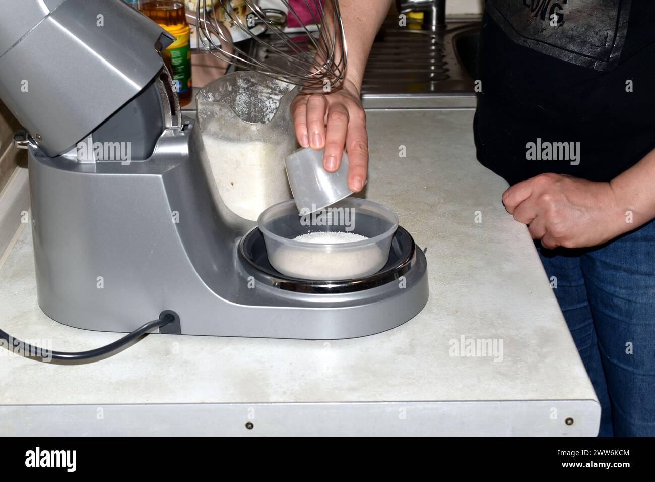 Dough mixer machine scale hi-res stock photography and images - Alamy