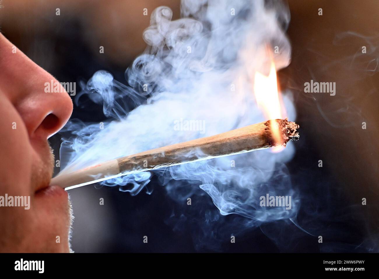 Ausbremsung hi-res stock photography and images - Alamy