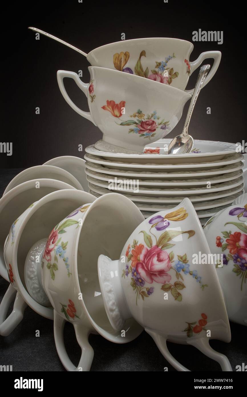 Set of china tea cups and saucers Stock Photo - Alamy