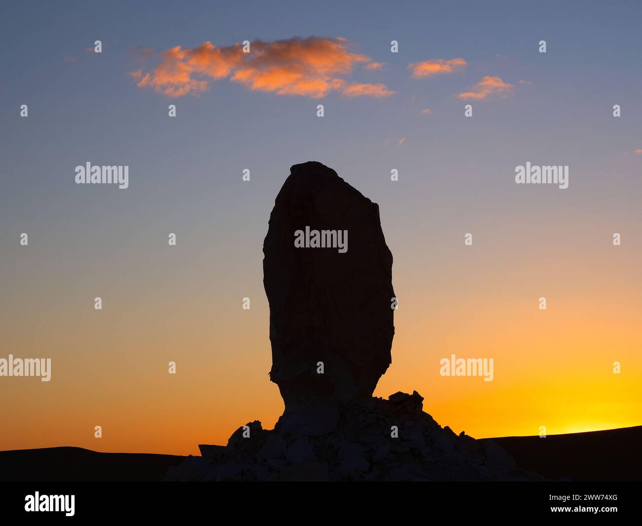 Africa egyptian libyan desert hi-res stock photography and images - Alamy