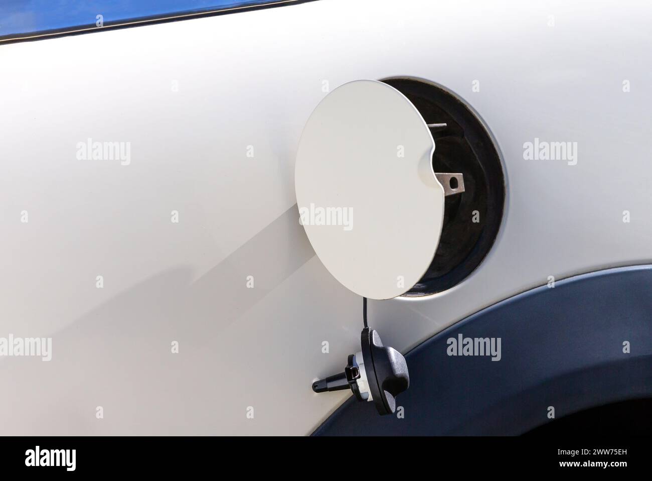 Fuel door hi-res stock photography and images - Alamy