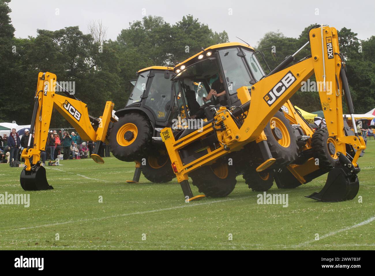 Jcb diggers dancing hi-res stock photography and images - Alamy