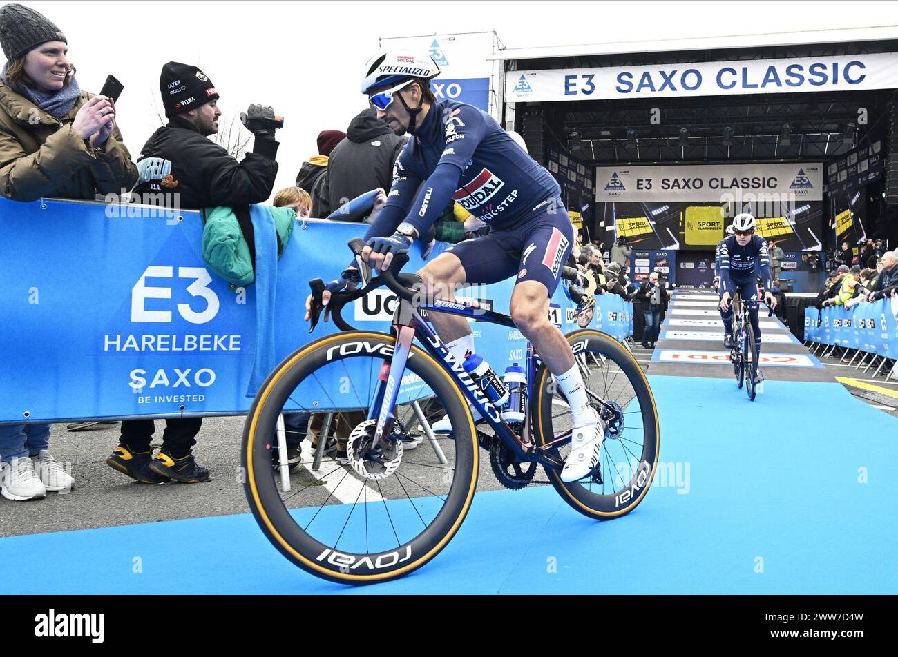 Julian jacobs hi-res stock photography and images - Alamy