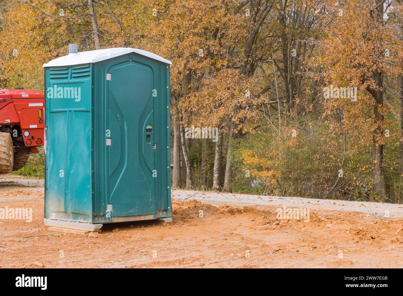 Toilet for workers at construction sites that are portable ...