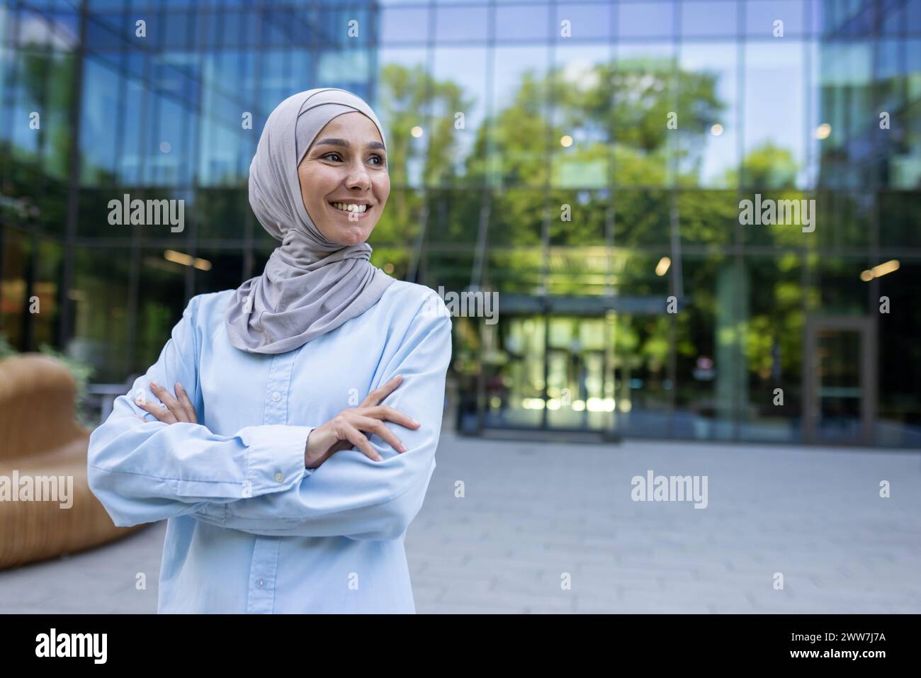 Portrait of a positive, successful Muslim businesswoman in a hijab ...