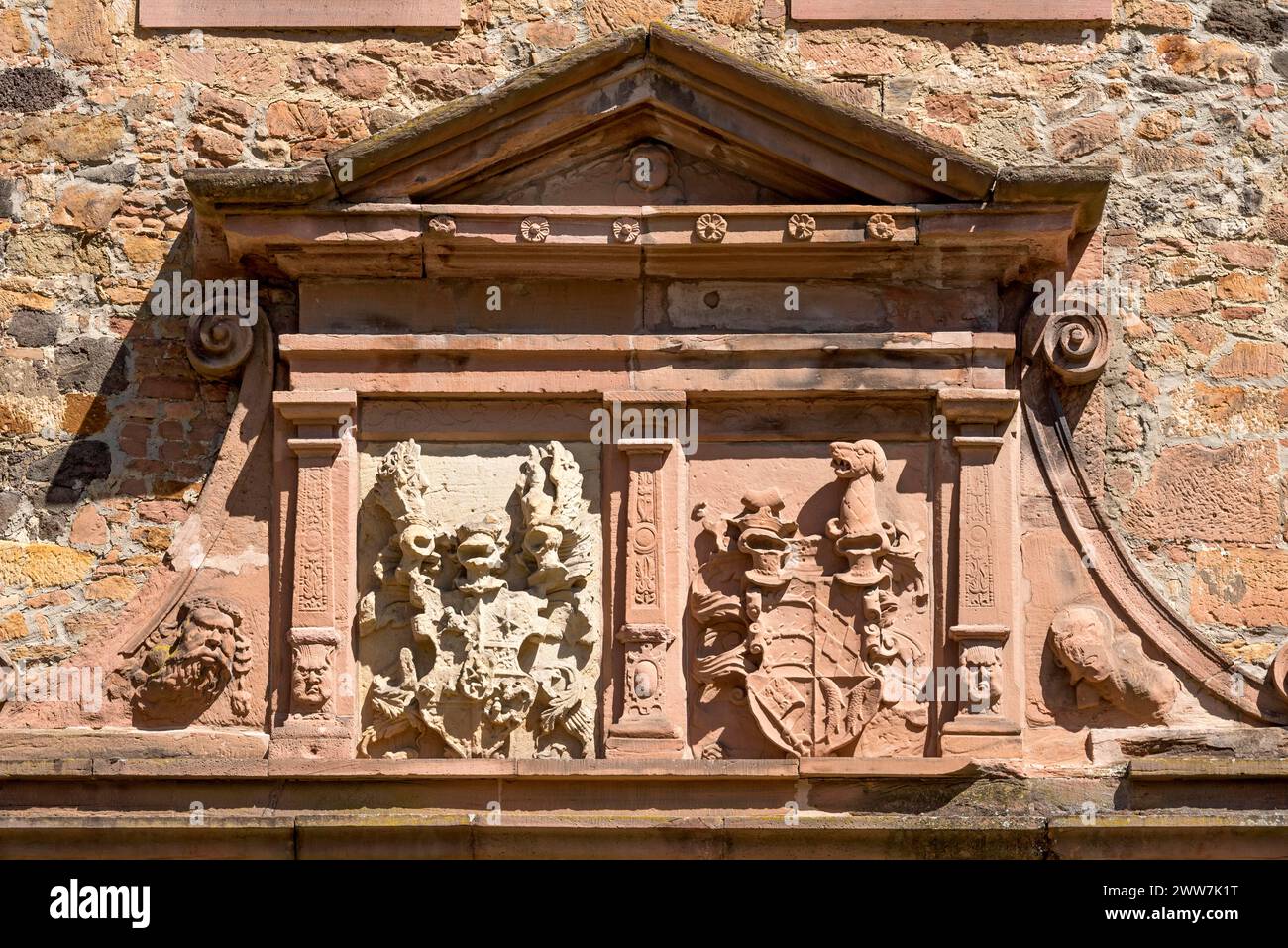 Sandstone coat of arms hi-res stock photography and images - Alamy
