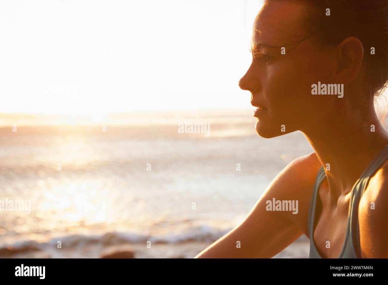 Atmospheric profile hi-res stock photography and images - Alamy