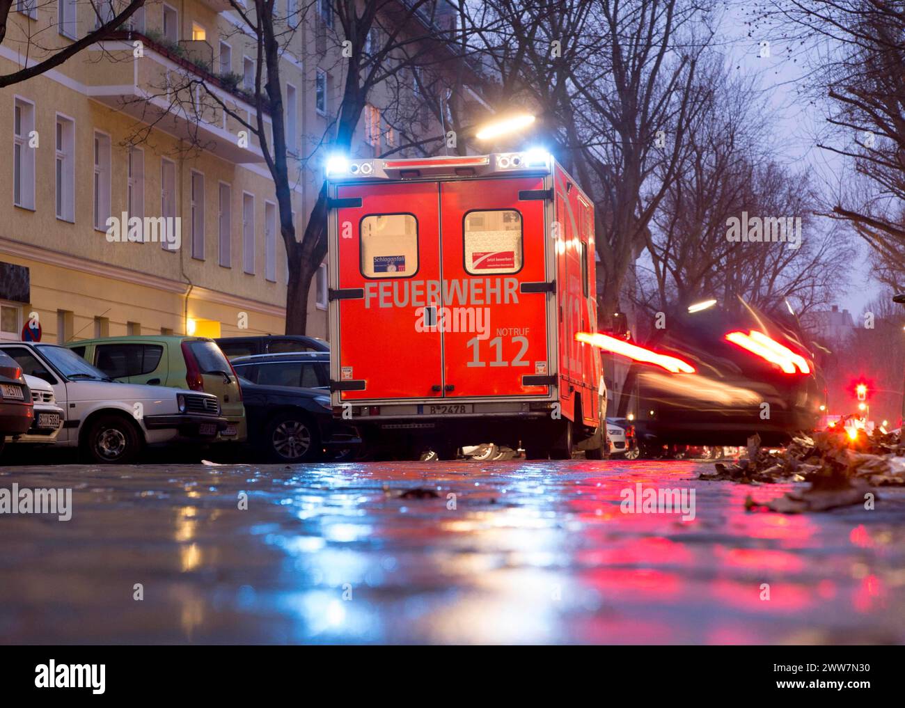 Emergency ambulance berlin fire hi-res stock photography and images - Alamy