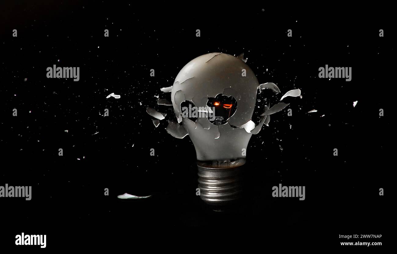 Destroyed bulb hi-res stock photography and images - Alamy