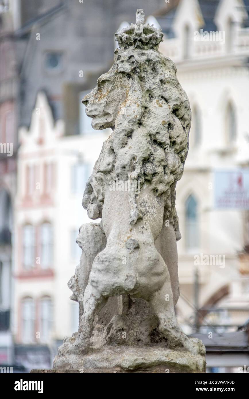 Hastings, March 21st 2024: Lion statue on Hastings seafront Stock Photo ...